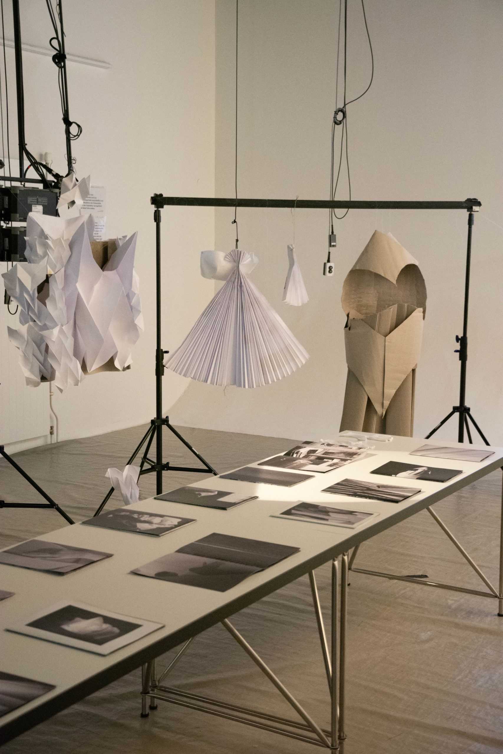FOLD/UNFOLD Ausstellung - THWS | Fakultät Gestaltung Würzburg